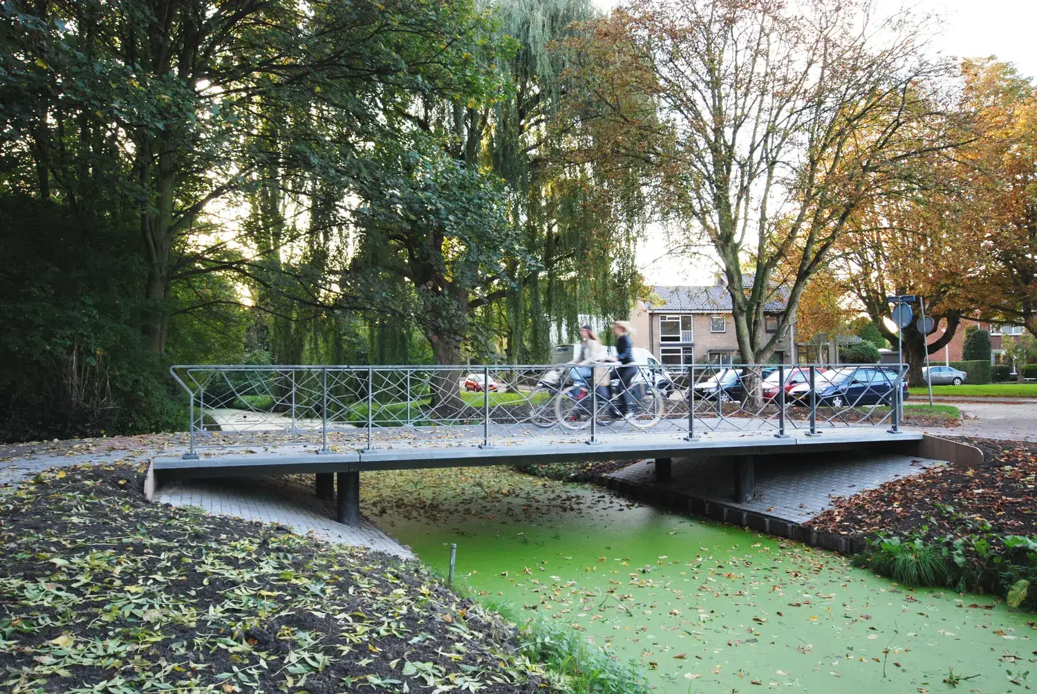 The Netherlands gets its first standard bridge in UHPC